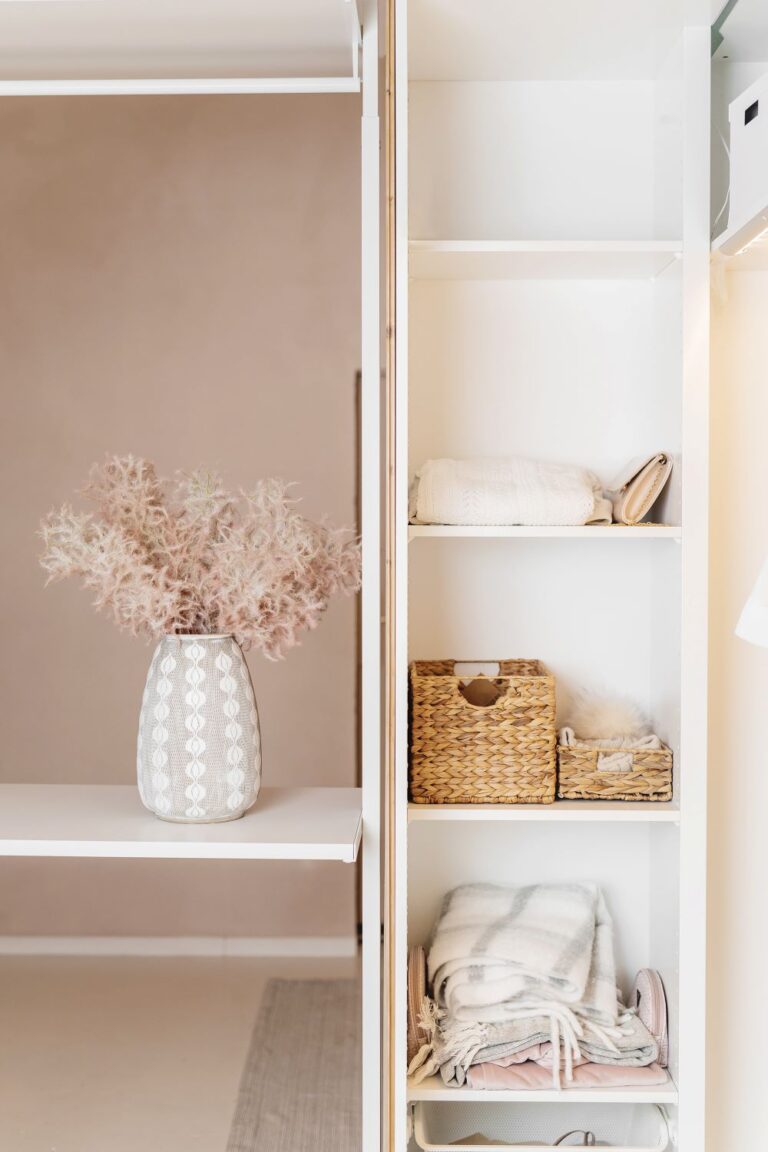 How to Organize Clothes in Cubes to Maximize Your Space - Loveselfcare